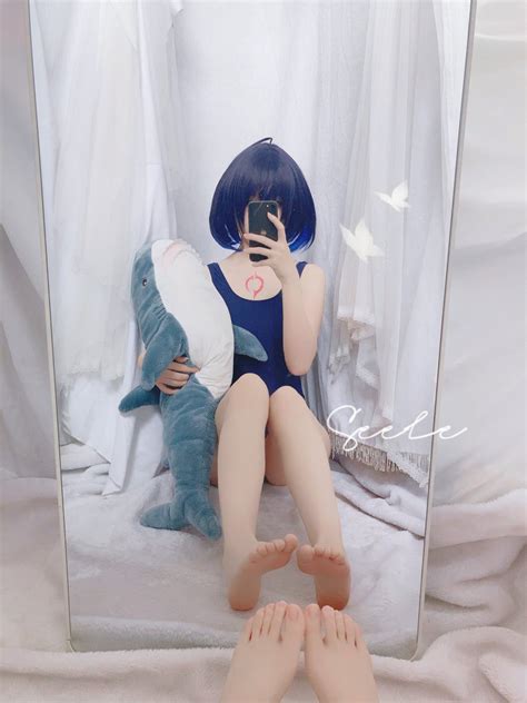 Seele麦麦 On Twitter 夏天就是要游泳！ 果然还是死库水最舒服捏～ 舰长要一起么～ 希儿可以教你哦～ Seelevollerei Seele 希儿 崩坏三