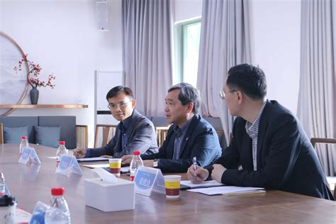 香港岭南大学副校长莫家豪一行访问我校国际商学院 华南师大新闻网
