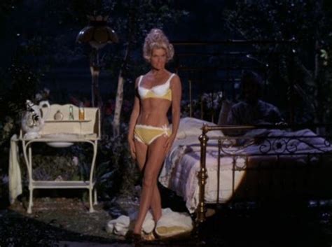 Doris Day S Bra Size And Body Measurements Bra Size Measurements