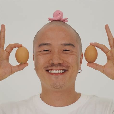 이 대머리 아저씨 사진 못 바꾸나요