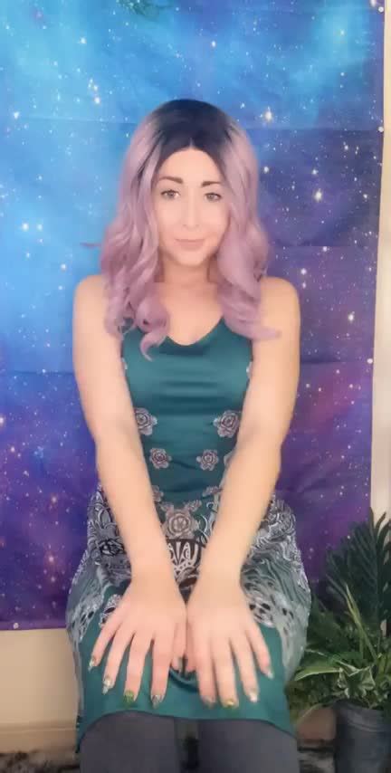 Just Your Average Girl Next Door Scrolller