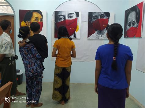 Dvb ကိုဗစ် ၁၉ ရောဂါ ကာကွယ်ကုသရေးအလှူ ပန်းချီပြပွဲ ပြုလုပ် ဓာတ်ပုံ