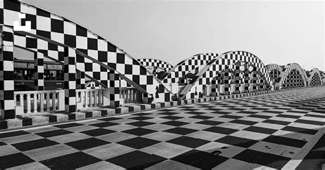 바둑판 무늬 바닥의 흑백 사진 사진 Unsplash의 무료 첸나이 이미지