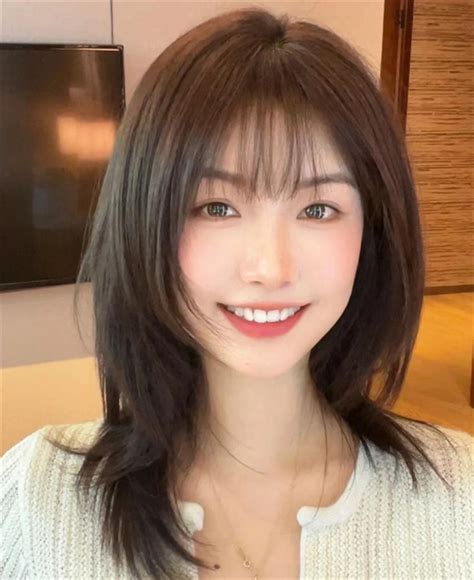 高层次中长发 夏季必剪的发型 时尚发型 美发站