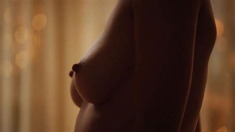 Nude Video Celebs Actress Lizzy Caplan Page 3