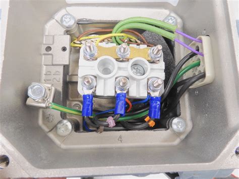 R37 Drn90l4 And8 Th Sew Eurodrive 1 5kw 428 U Min Unused Ebay