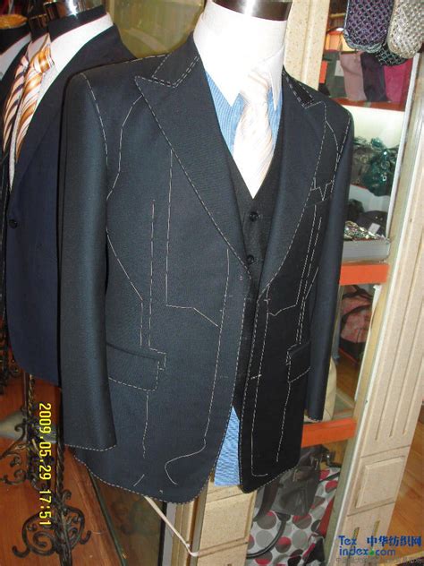 西服制作步骤 叠衣服图 定制西服 大山谷图库