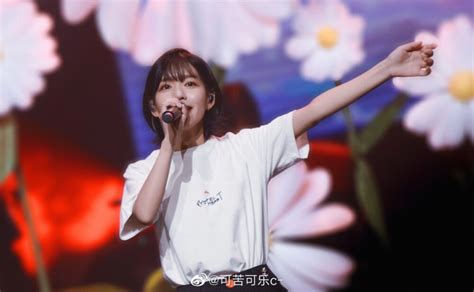 小黑王心怡 堆糖美图壁纸兴趣社区