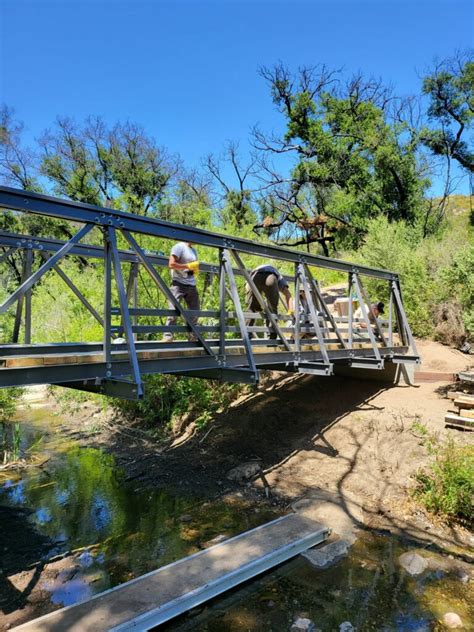 Backbone Trail Frp Bridge Arete Structures