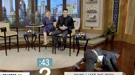 Ryan Seacrest Returned To Live And Behaved In A Strange Way