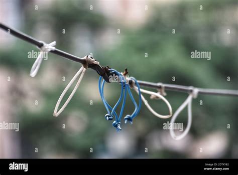 Wire Loops Hi Res Stock Photography And Images Alamy