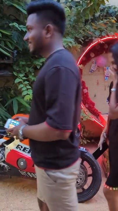 එයාගේ උපන් දිනේ දවසේ එයාව පුදුම කලා🥰 Shorts Fz Ns200 Youtube