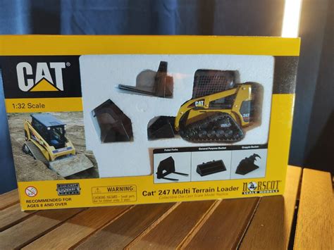 Metall Modell Cat 247 Loader Neu Gemäss Beschreibung In Ehrendingen Für Chf 30 Mit