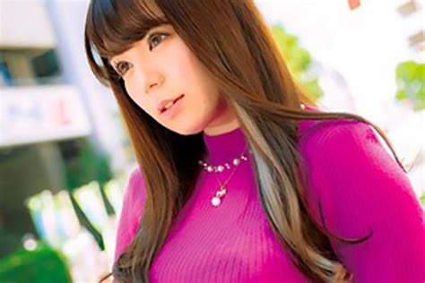 あゆみ 24 Fカップ巨乳の小柄な素人妻をナンパ！立ちバックで激ピスされハメ潮噴射 無料av動画