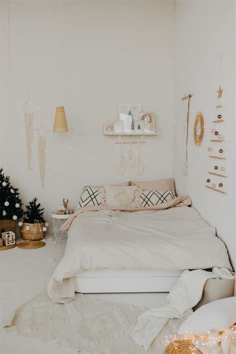 Спальня в стиле бохо идеи кровать декор интерьер уютная квартира Home