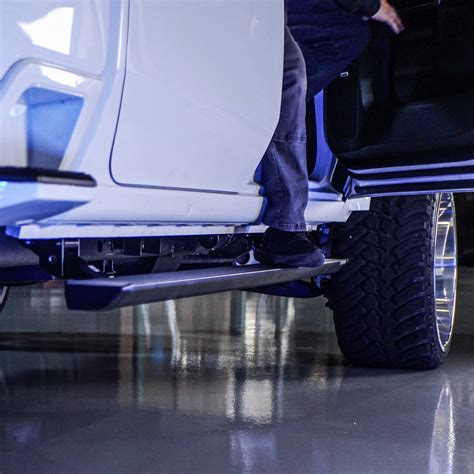 Boost Auto Powered Running Boards 2025 Dodge Ram 1500