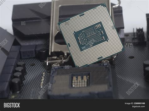 Intel Lga 1151 Cpu Image Photo Free Trial Bigstock