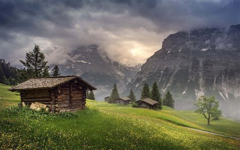 100 Hut Pictures