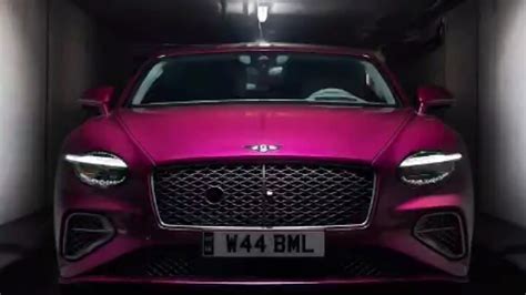 요즘 나오는 최신형 벤틀리 근황 네이버 Tv