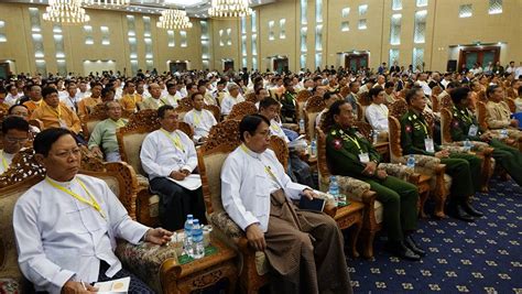 Dvb ျပည္သူအရည္အခ်င္းျမွင့္တင္မွ ႏိုင္ငံစီးပြား တိုးတက္မည္ဟု ေဒၚေအာင္ဆန္းစုၾကည္ ေျပာ