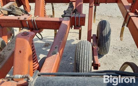 White 426 21 Folding Chisel Plow Agriculture Bigiron White 426 21 Folding Chisel Plow Agriculture Bigiron