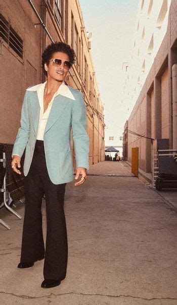 Pin By Molly Drago On Black Tie Disco 70s Fashion Men Disco Fashion