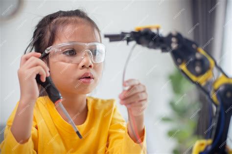 Premium Photo Stem Education Concept Asian Students Learn At Home By