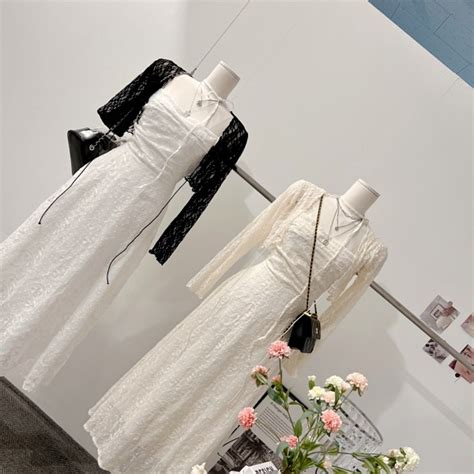 예쁨보장페미닌 여름 바운드 펀칭 레이스 자수 셔링 프릴 리본 스트랩 쉬폰 시스루 레이어드 이너 크롭 볼레로 가디건 2color