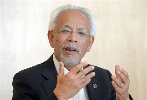 Shahrir Cadang Anwar Bubar Menteri Ekonomi Kosmo Digital