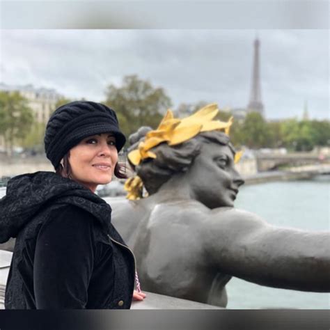 Rina Roy Gates Medium