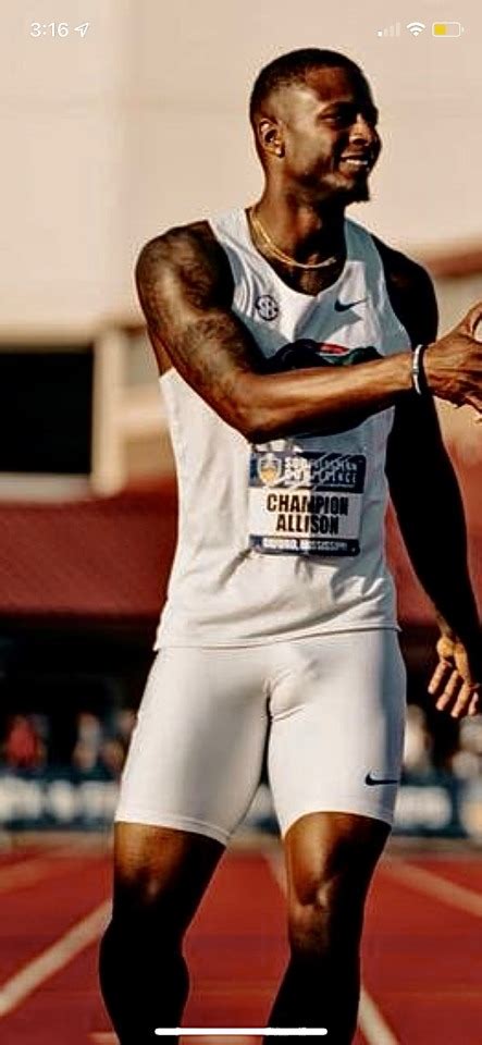 Athletebulge Tumblr Tumbex