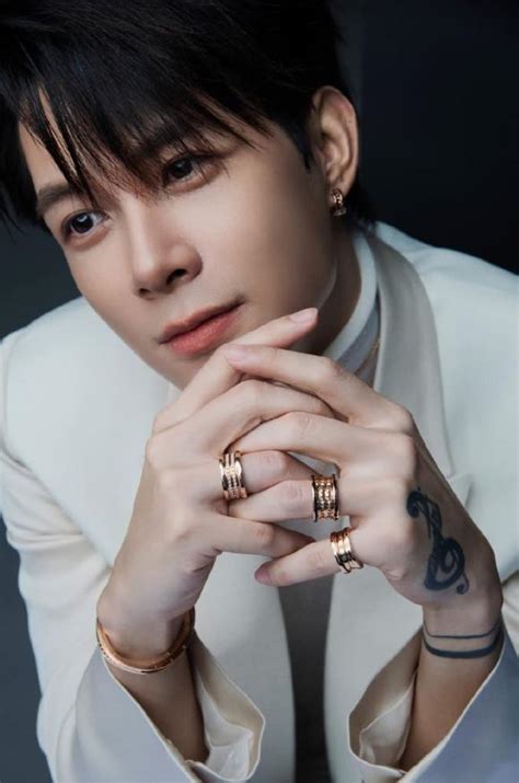 Anh Tú Gây Sốt Với Bộ ảnh Mới Visual đốn Tim Chị Em Khoe Khéo Body 6 Múi Cực Hút Mắt