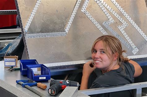 Its Silver Its Green Its The Batteryrunner An Arduino Powered Fully Custom Electric Car