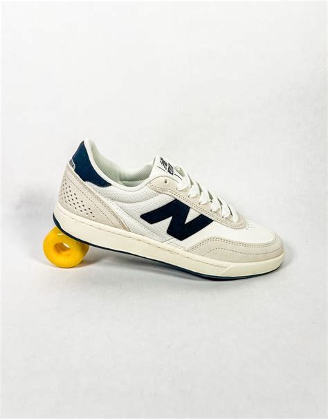 nb numeric 440 v2 low white black kingswell los feliz