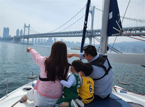 Home 부산요트투어 와이홀릭