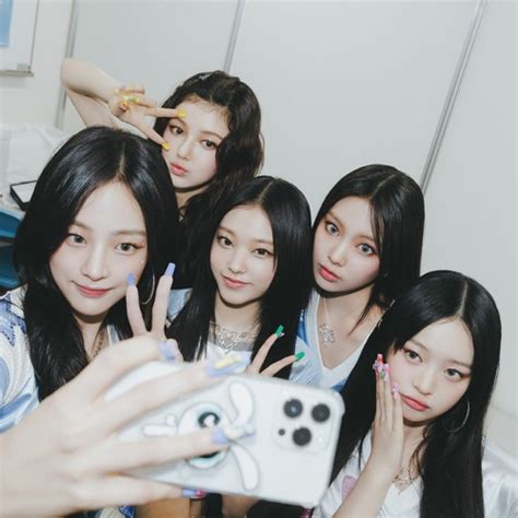 Stream Gods Ft Newjeans 뉴진스 Kakarot By Spin Nguyễn 20 Kakarot Listen Online For Free On