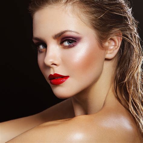Dew Confidence Cosmetics Foxy Eyes Hard Candy Instant Eye Fix Easy