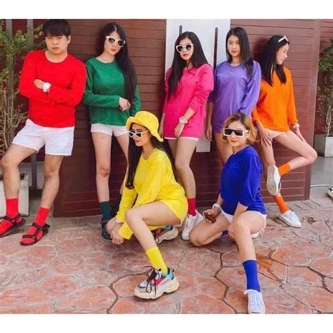 Lo Fi เสื้อสะท้อนแสง เสื้อนีออน เสื้อคัลเลอร์ฟูล ชาย หญิง ไม่แถมถุงเท้า Lo Fi Thailand 4289