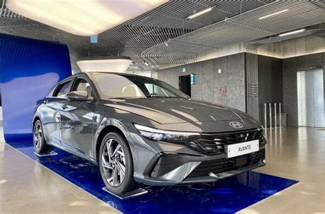 현대차 더 뉴 아반떼 출시…가솔린 1960만원부터 네이트 뉴스