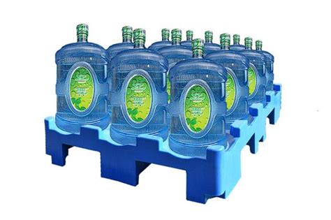 Plastic Water Bottles Pallet Plastic Stacking Pallets1080810 Plastic