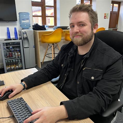 Confidence It On Linkedin Techlife Cybersecurity Cloudmigration Itservices Dataprotection