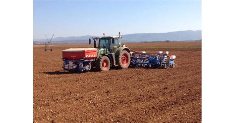 Удължиха срока за подаване на документи за ваучери за горива Български Фермер