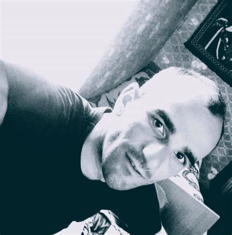 აივენგო ჩომახიძე ინფლუენსერი