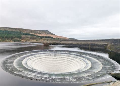 Bamford Pram Friendly Walk To Ladybower Dam Circular 6 7km