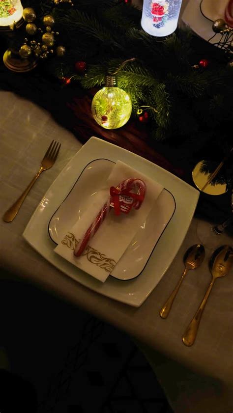 Solar Light Шинэ жилийн утга учир нь халуун дотно уур амьсгал байдаг билээ🎄🧑‍🧑‍🧒‍🧒 Гэр бүл