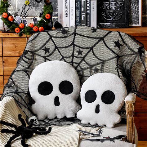 Wonderjune 2 Pcs Skull Skeleton Pillows Decorative Skull