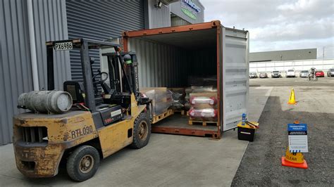 Devanning Services Raymond Transport