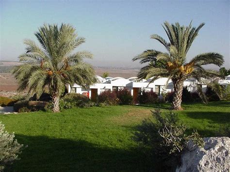 מלון נווה שלום