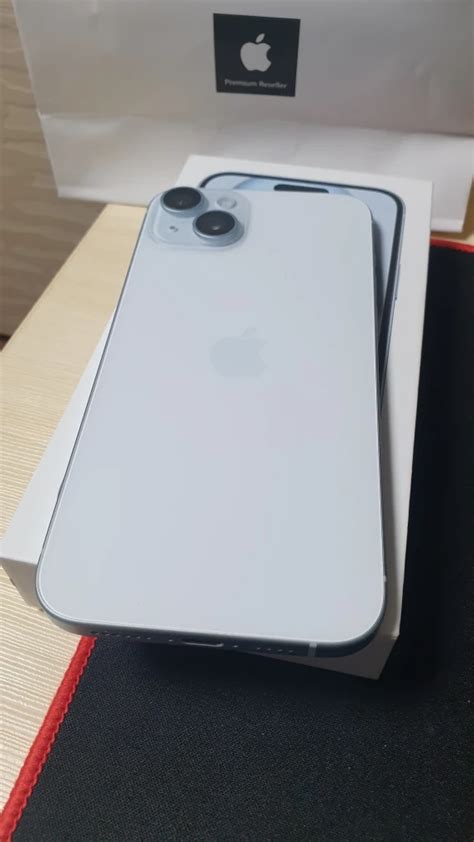 아이폰15 Plus 하늘색 25 당근 중고거래