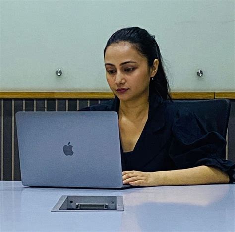 Mitanshi On Linkedin Did You Know That The Average Recruiter Spends